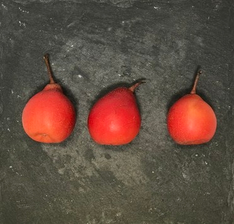 Piqa Boo: nuova varieta' di pera rossa disponibile per un tempo limitato