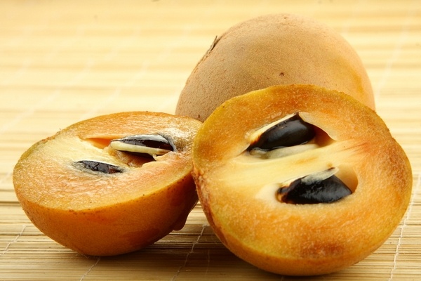 India's Western Railway shifts chikoo transport from road to rail