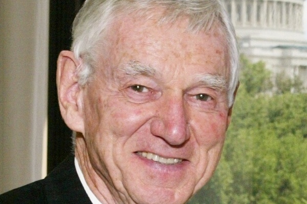 都乐公司前所有者兼首席执行官 David Murdock 去世