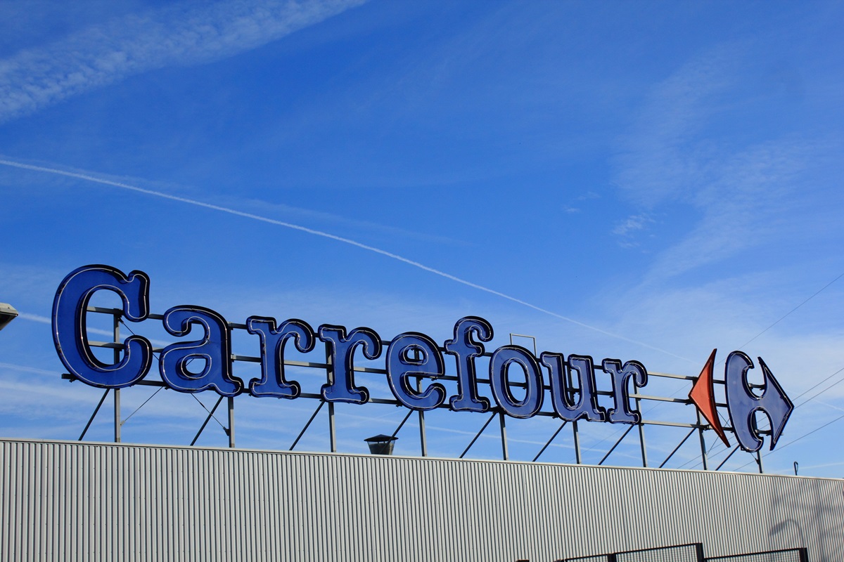 Carrefour enters India through partnership with Apparel Group