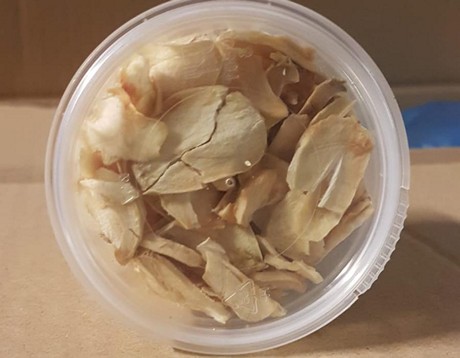 Ajo deshidratado, sin olor fuerte pero muy sabroso