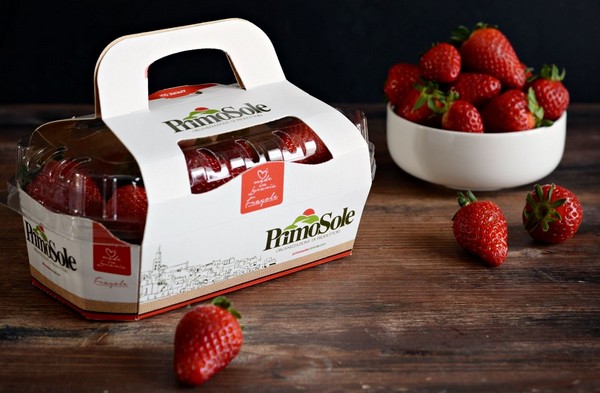 Strawberries made in Lucania in a new sustainable packaging