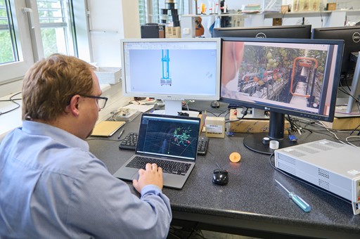 Automatic whitefly detection and precise short-term tomato yield prediction