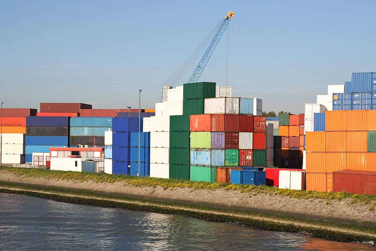 Mozambique's port of Beira expands reefer yard capacity